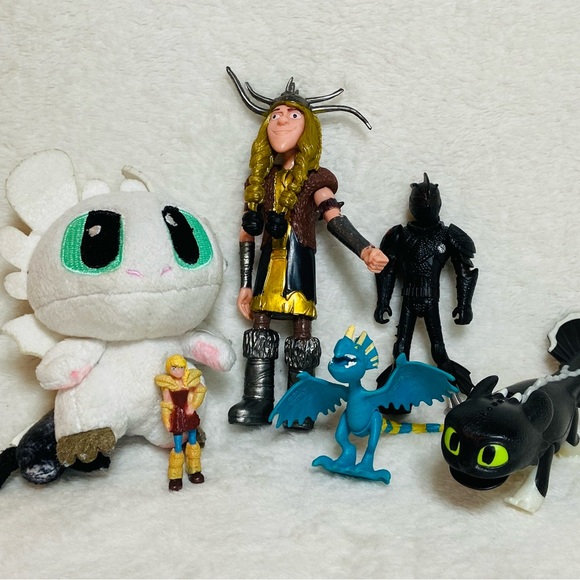 Toys | How To Train Your Dragon Mini Toys Hiccup Nightlight Light Fury ...